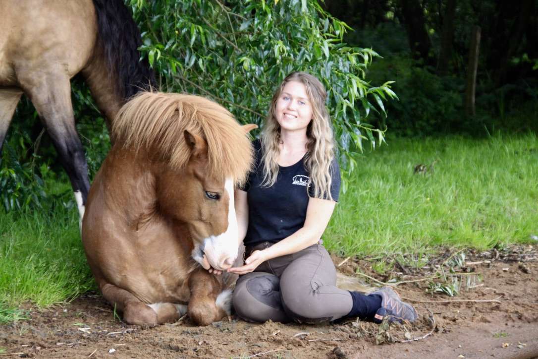 Adfærdstræning - Line Bonde